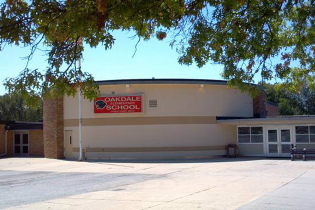 Normal Rotary OKs grant for Oakdale Elementary | WJBC AM 1230